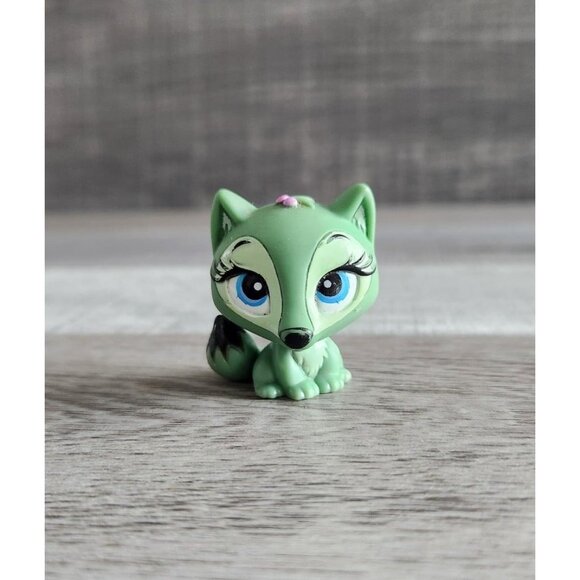 Bratz | Toys | Vintage Bratz Doll Mini Pets Green Fox Blue Color Eyes ...